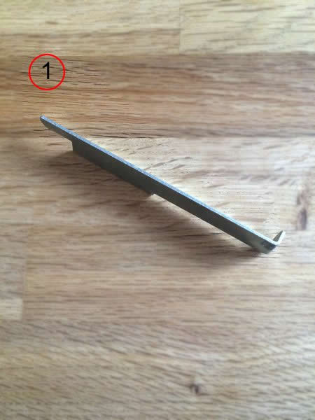Remove spongebar from knitting machine at Xena Knits