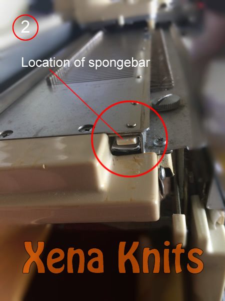 Remove spongebar from knitting machine at Xena Knits