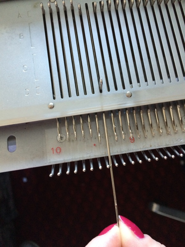 How to replace knitting machine needle on your home knitting machine